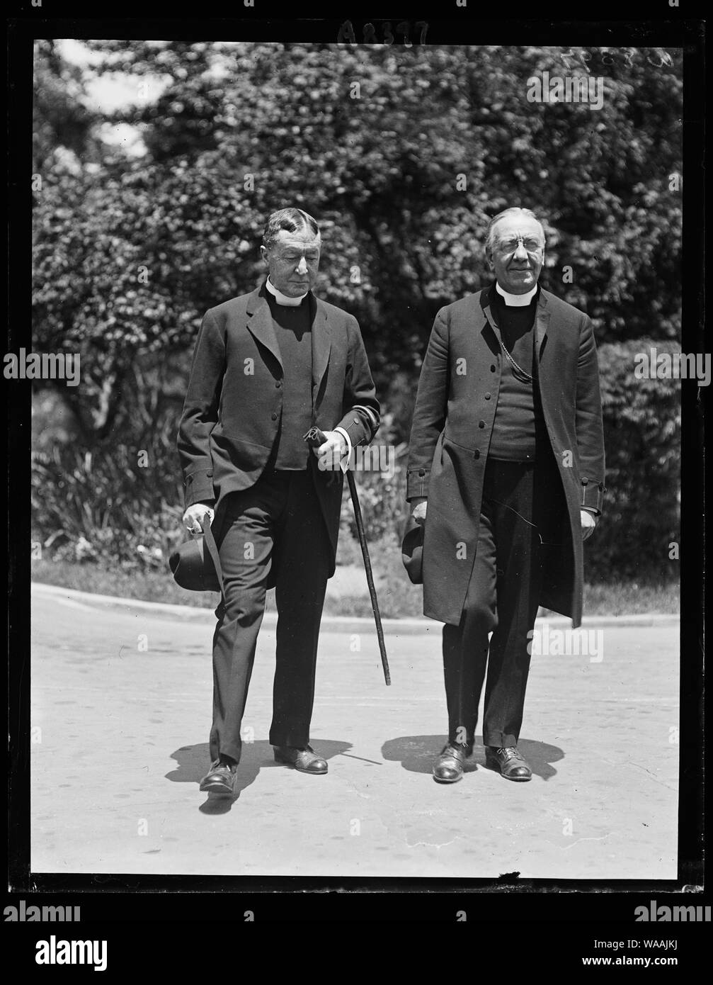 Clergymen Black and White Stock Photos & Images - Alamy