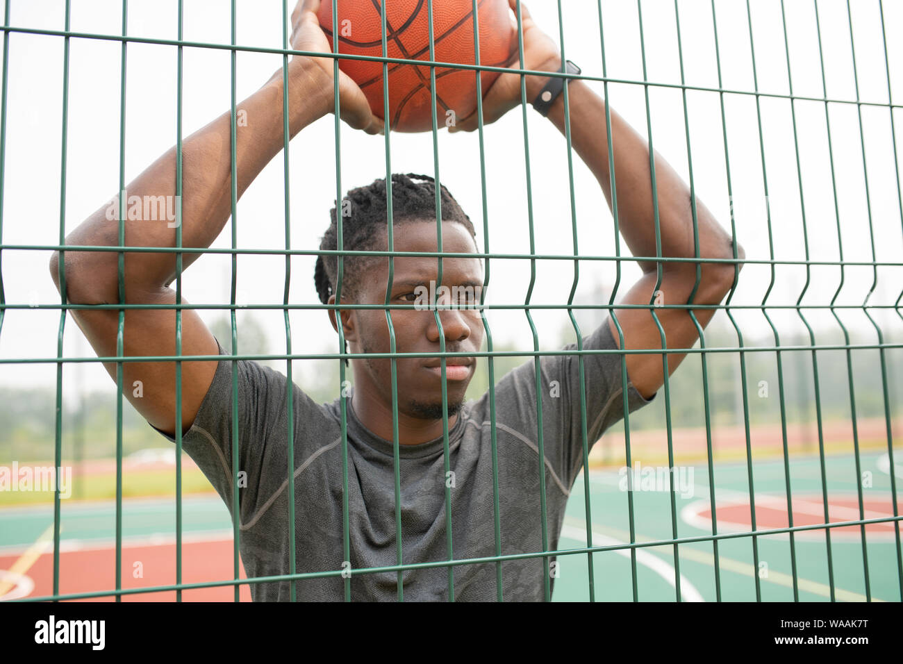 Ball hitting the head hi-res stock photography and images - Alamy