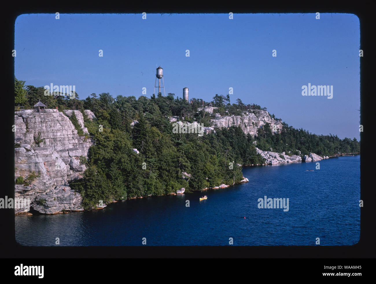 Cliff house site, Lake Minnewaska, New York Stock Photo - Alamy