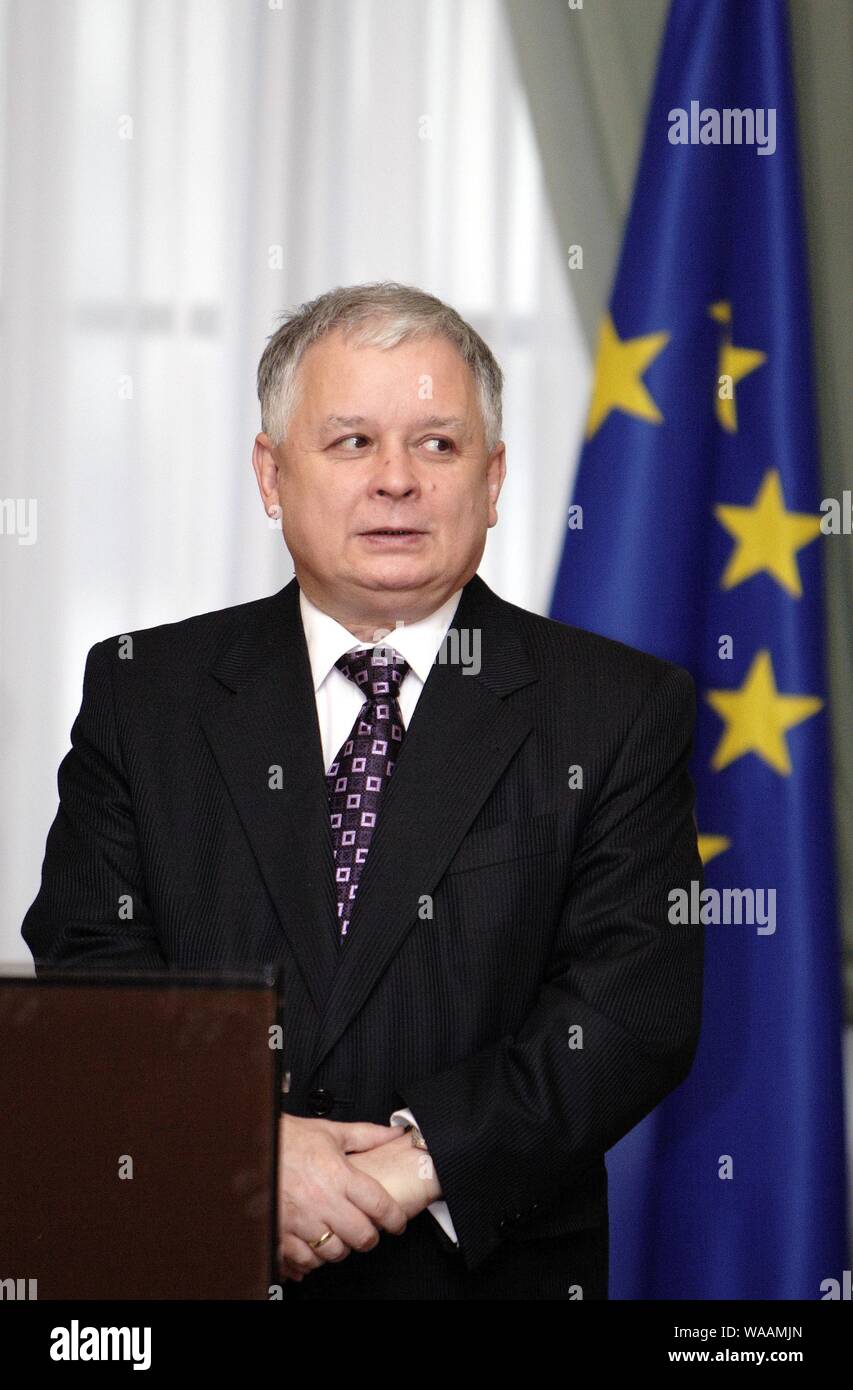 Lech kaczynski hi-res stock photography and images - Alamy
