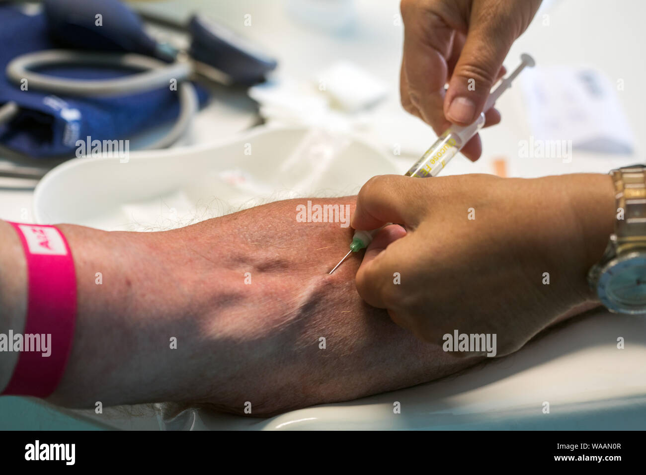 Hohen Wangelin, Germany. 25th June, 2019. Nurse Veronica Timm takes ...
