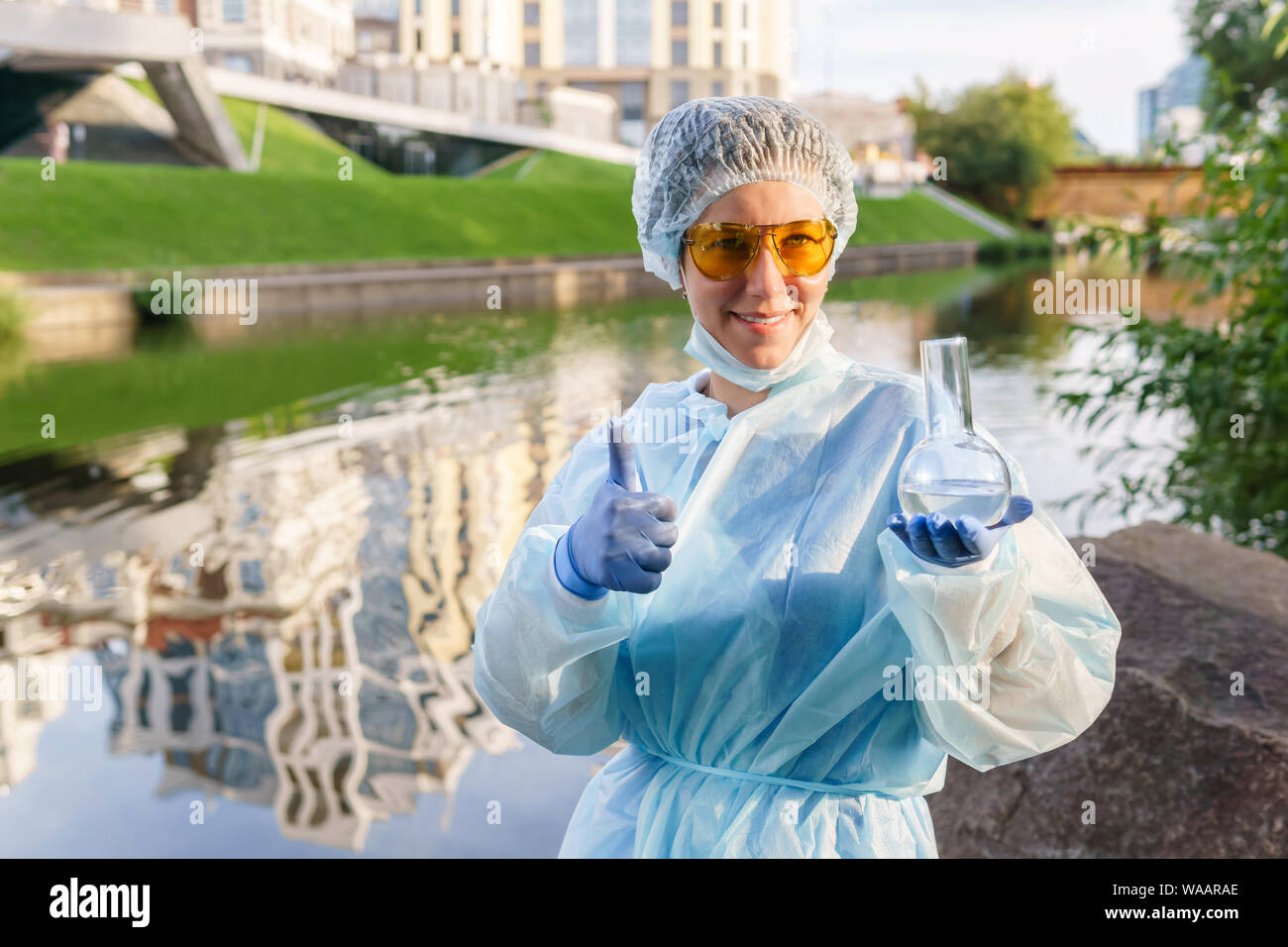 Flowin hi-res stock photography and images - Alamy