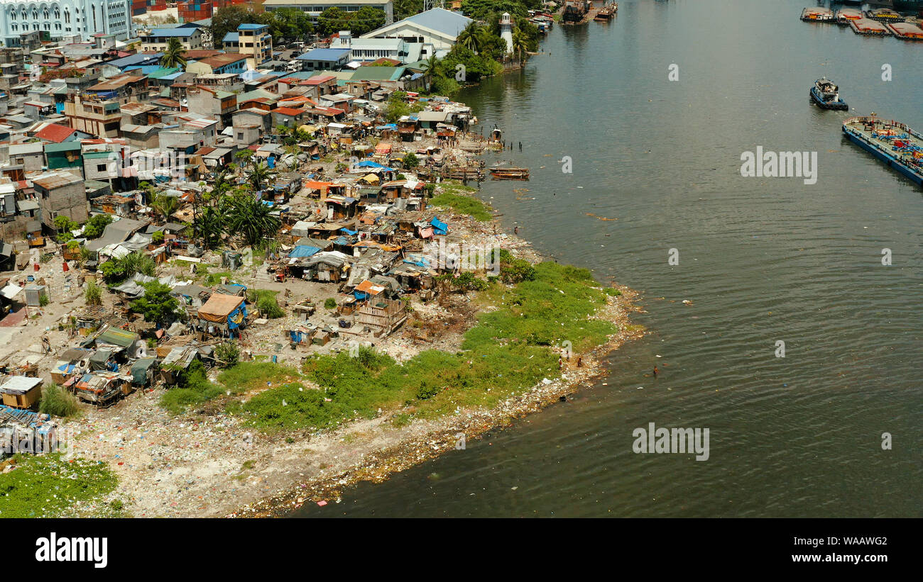 Crowded slum water pollution hi-res stock photography and images - Alamy