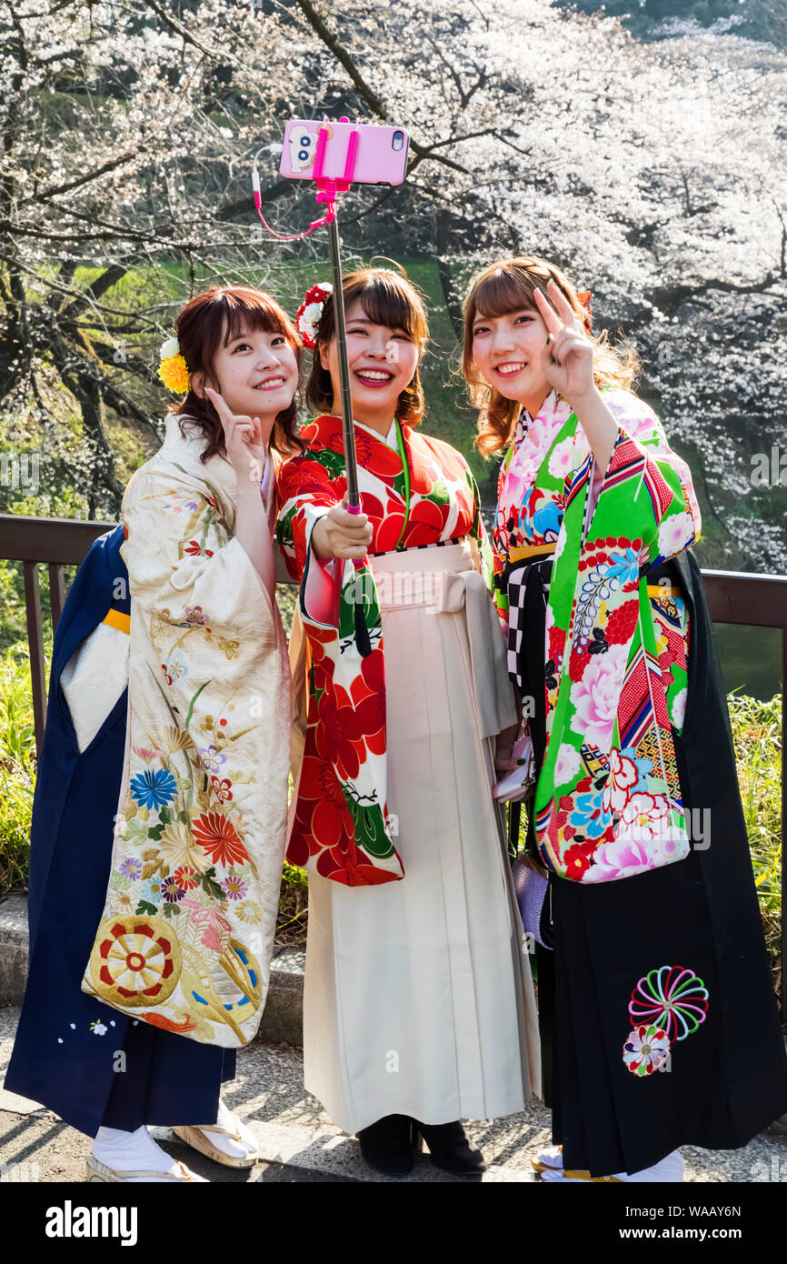 Japan, Honshu, Tokyo, Kudanshita, Chidori-ga-fuchi, Female University ...