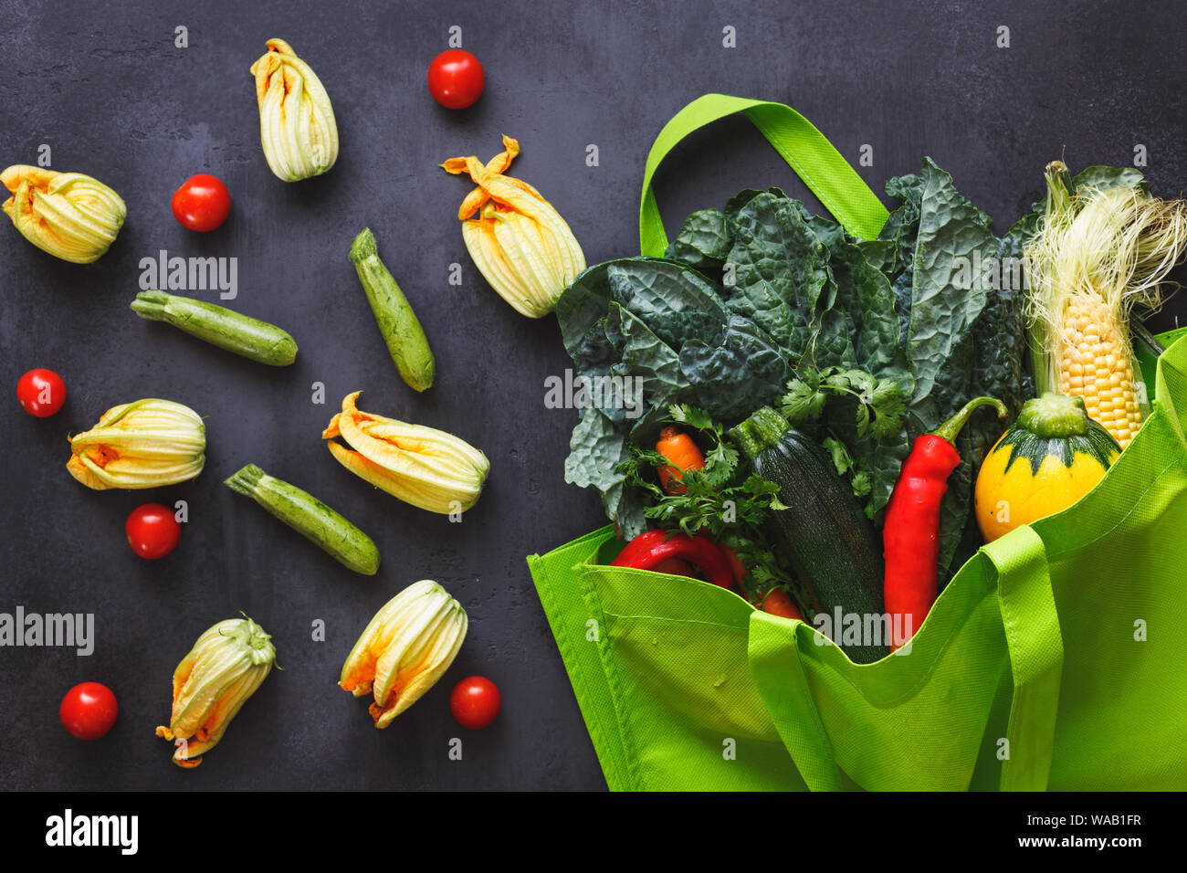 Counter top view hi-res stock photography and images - Alamy