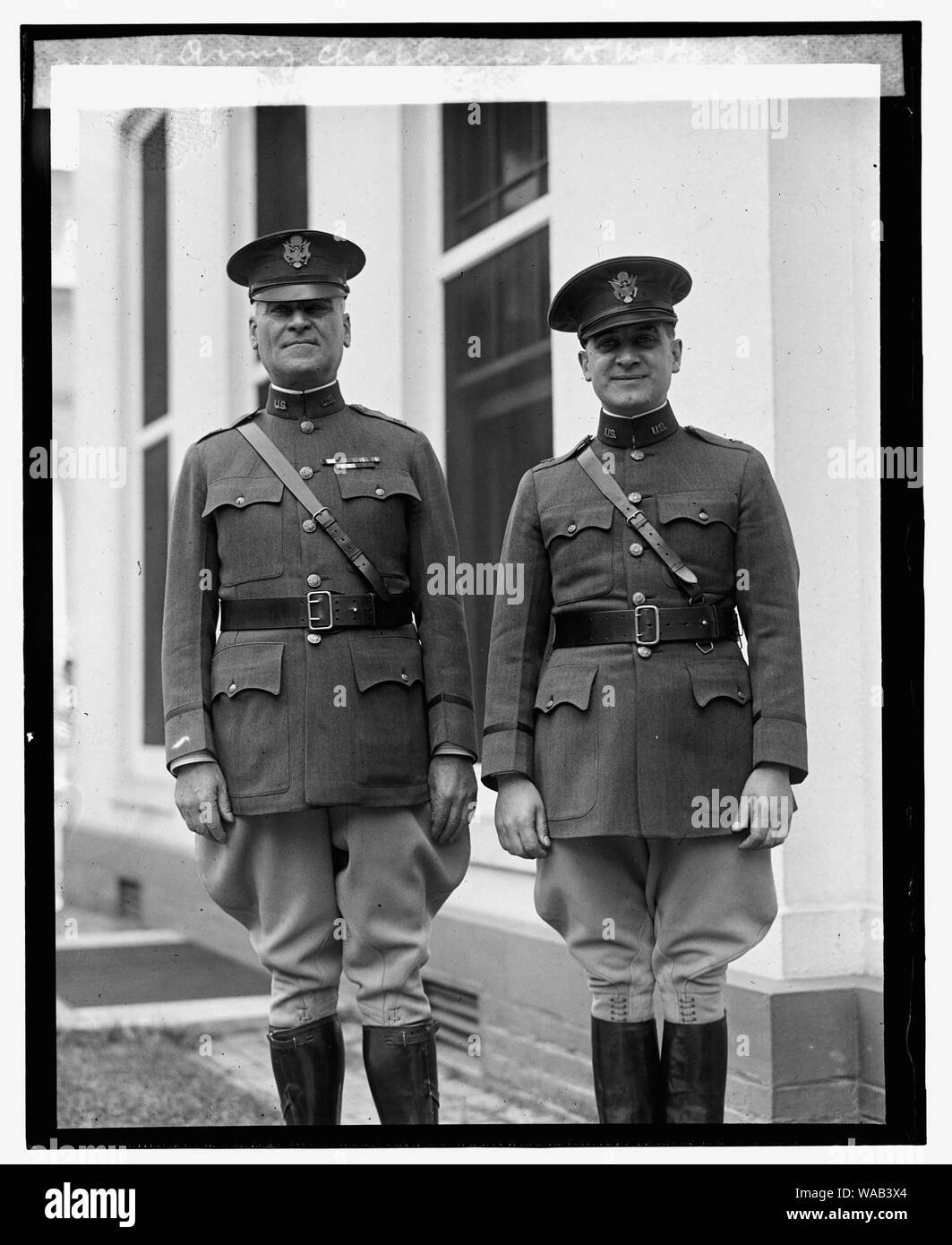 Army chaplains hi-res stock photography and images - Alamy