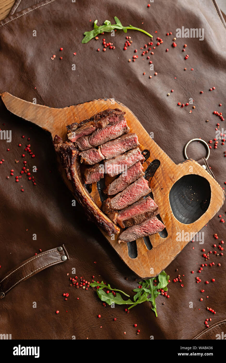Beef sinew hi-res stock photography and images - Alamy