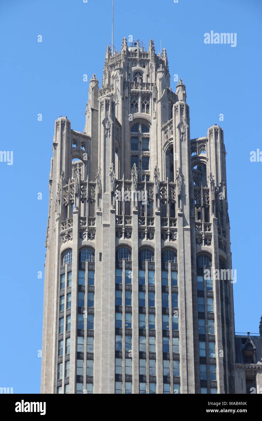 CHICAGO, USA - JUNE 27, 2013: Tribune Tower neo-gothic skyscraper in ...