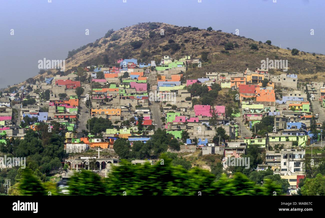 Mexico slums hi-res stock photography and images - Alamy
