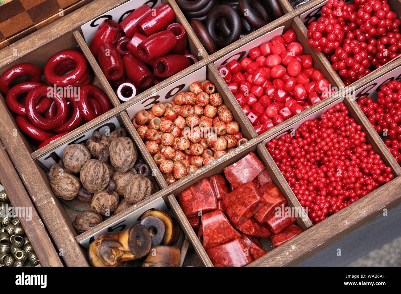 Jewellery elements hi-res stock photography and images - Alamy