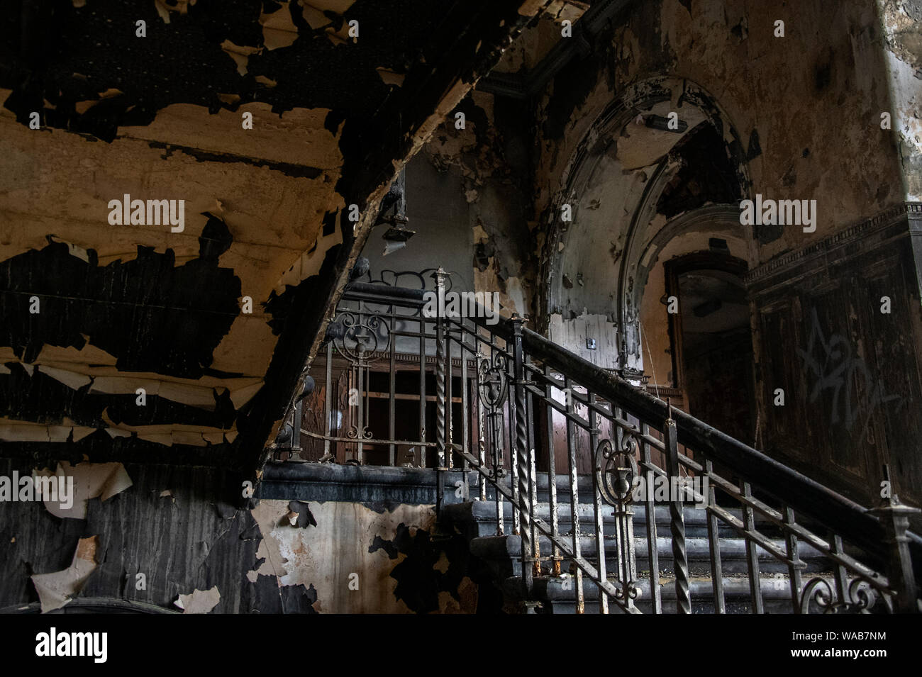 Royal alexandra hospital paisley hi-res stock photography and images ...