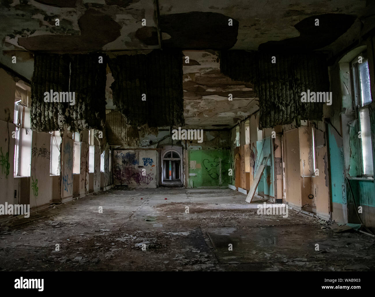 Royal alexandra hospital paisley hi-res stock photography and images ...