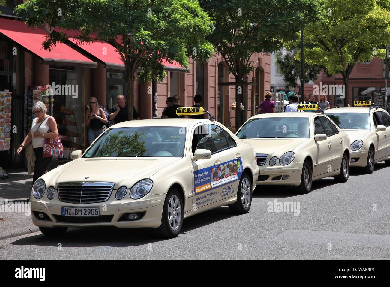 Taxi germany people hi-res stock photography and images - Alamy