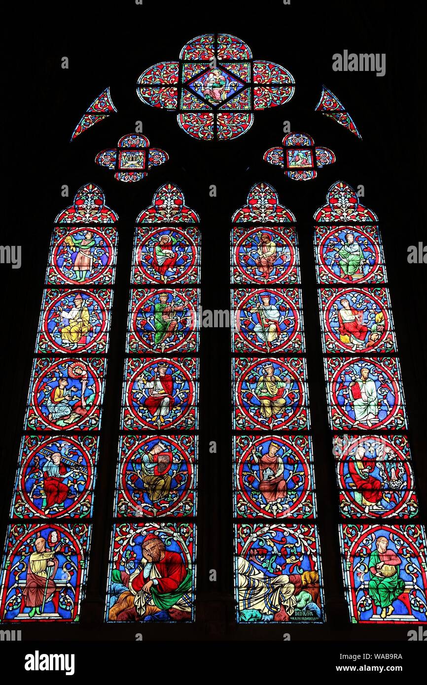 PARIS, FRANCE - JULY 21, 2011: Stained glass art of Notre Dame ...