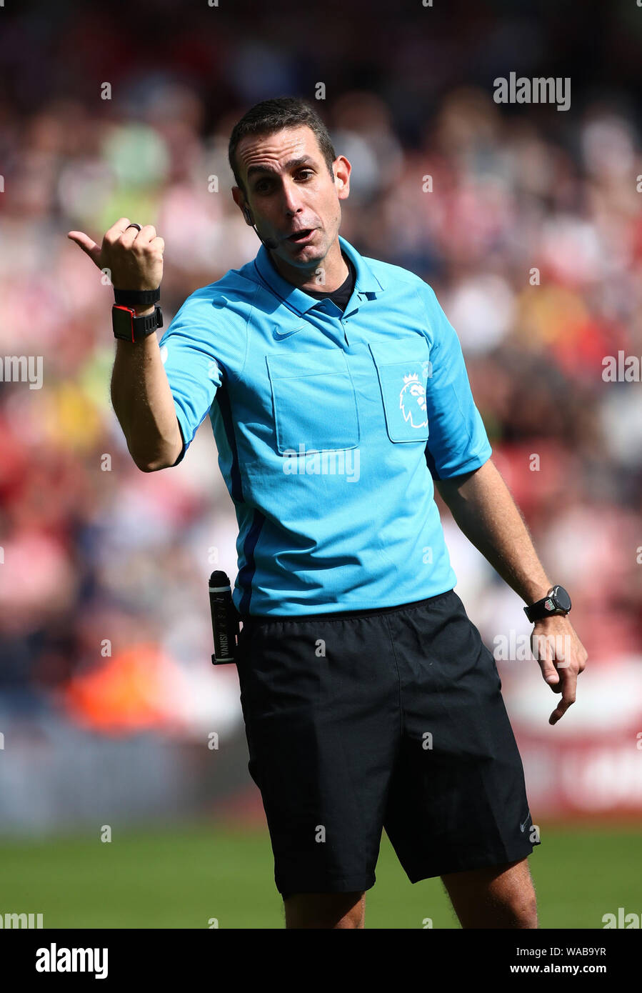 Referee David Coote Stock Photo - Alamy