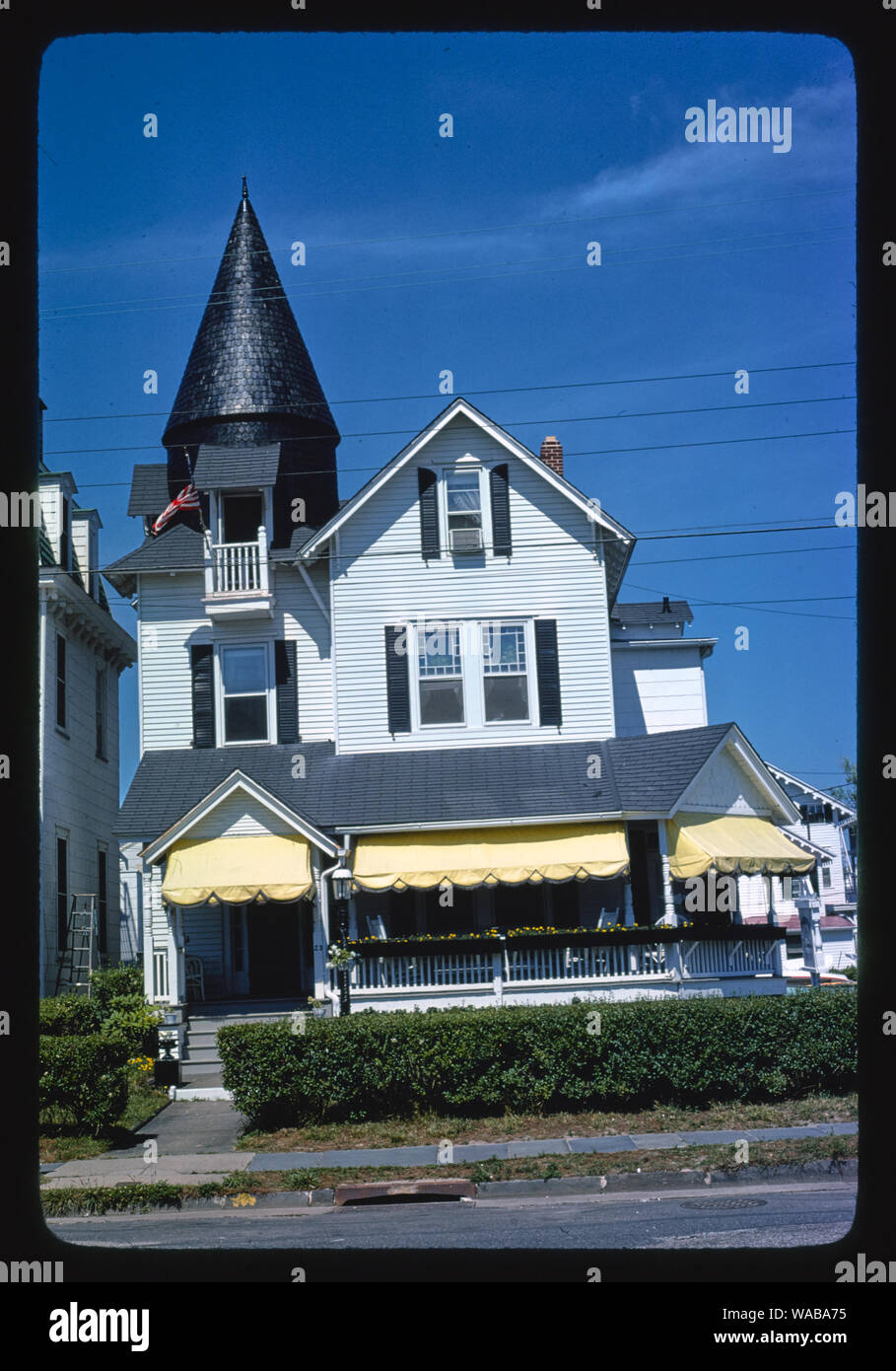 Vintage colonial architecture building hi-res stock photography and ...
