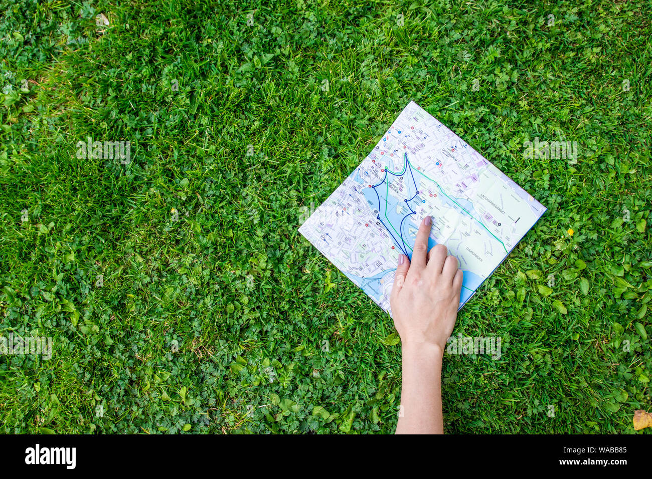 Pointing Finger Map Stock Photos & Pointing Finger Map Stock Images - Alamy