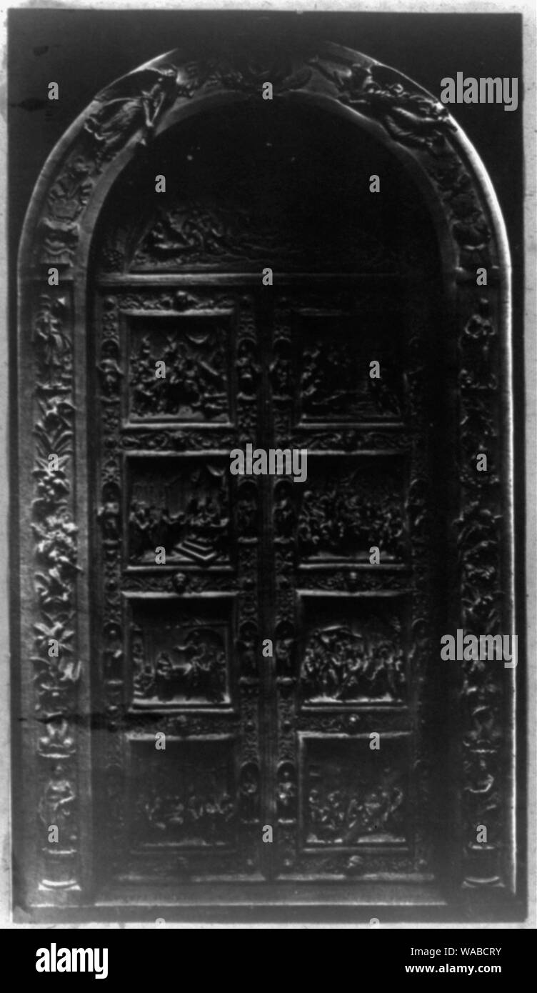 Columbus Doors, U.S. Capitol Stock Photo - Alamy