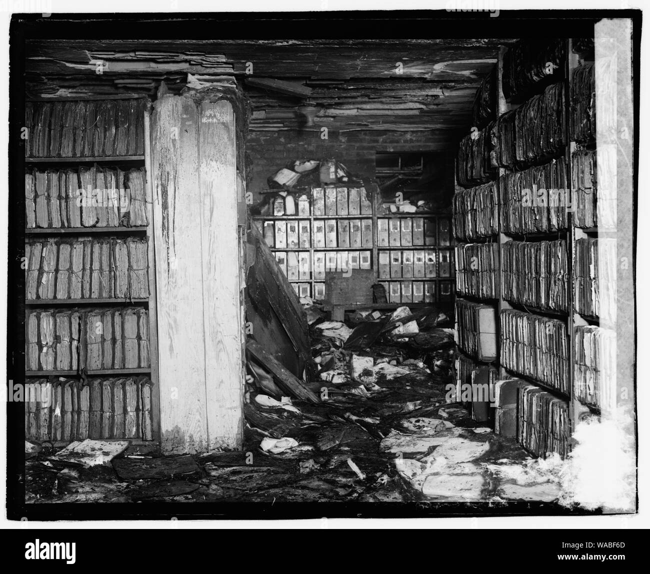 Commerce fire Black and White Stock Photos & Images - Alamy