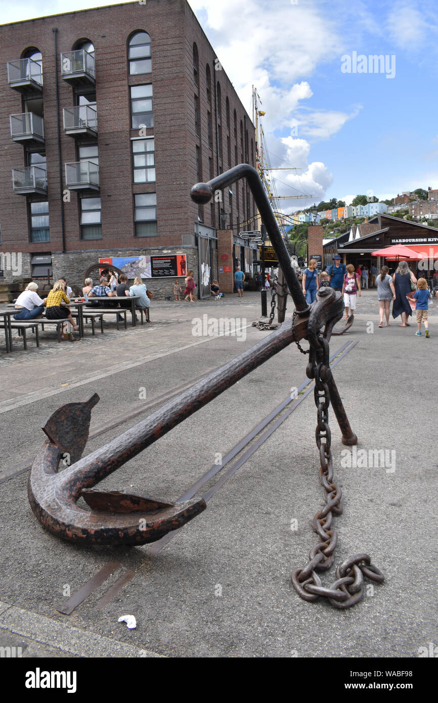 Old dockside building hi-res stock photography and images - Alamy