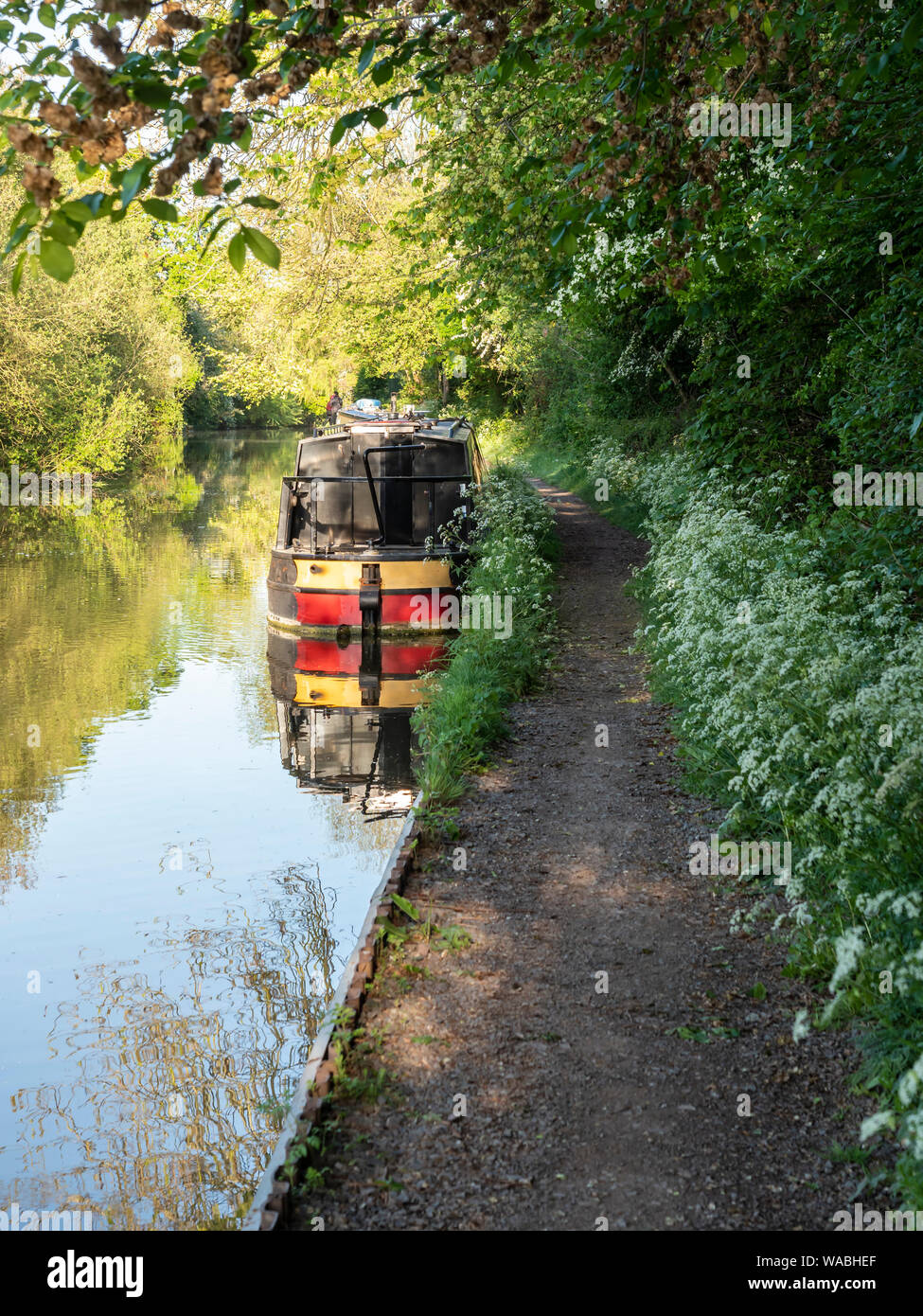 WARWICK, UK - MAY 12, 2019: Narrow Boat tied up to towpath on the Grand ...