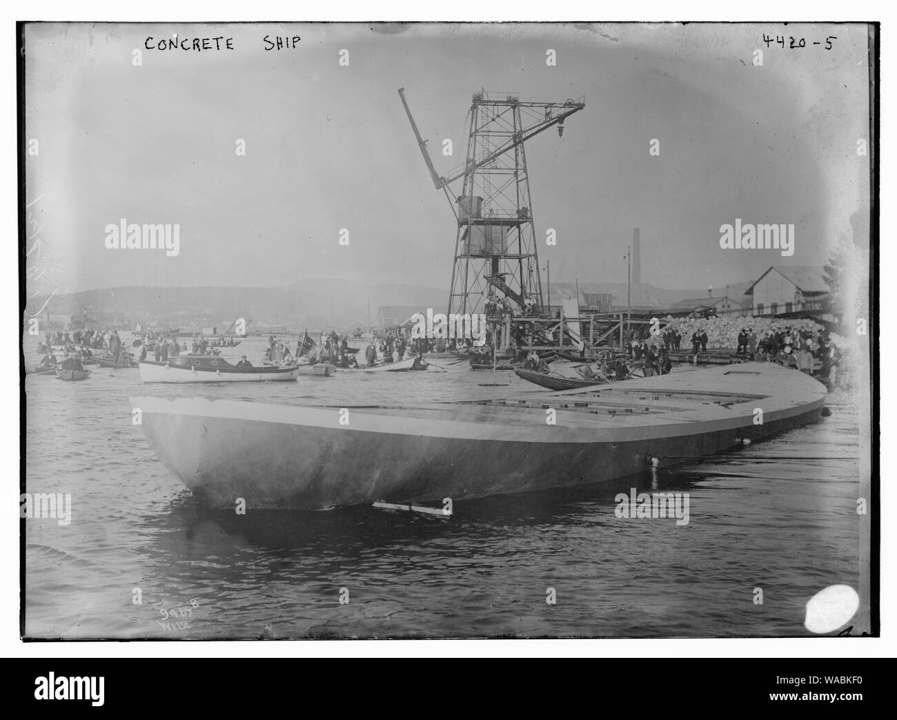 World war ii ship Cut Out Stock Images & Pictures - Alamy