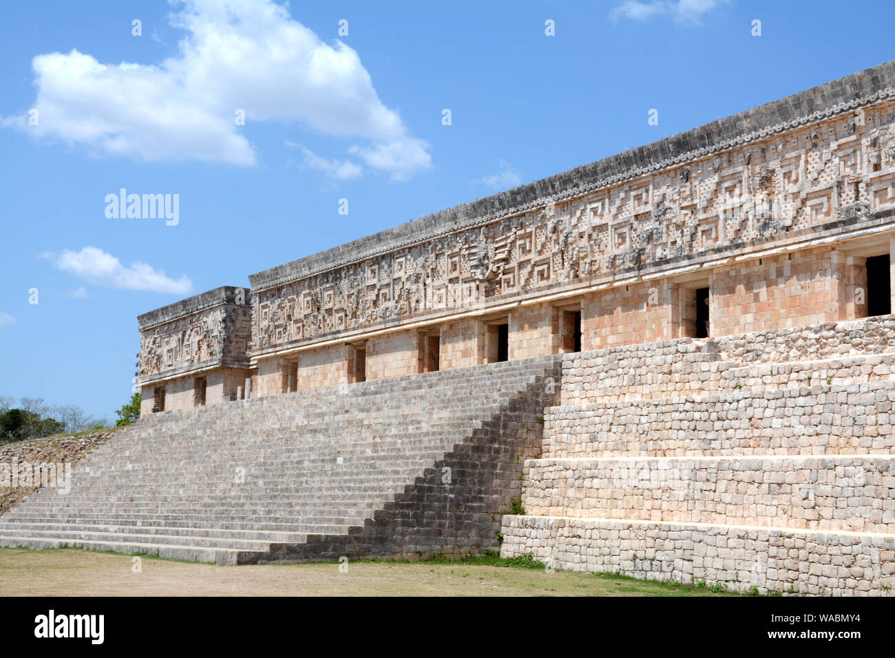 mayan temples mexico Stock Photo - Alamy