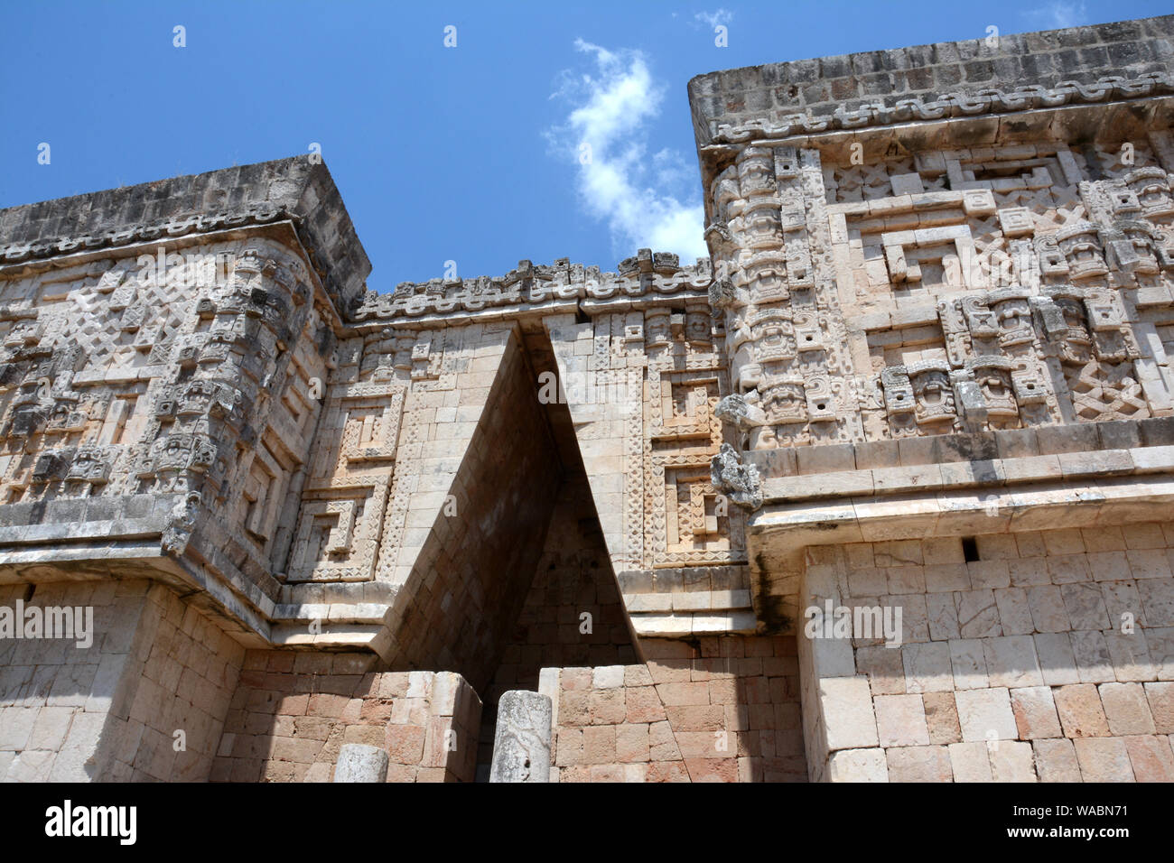 mayan temples mexico Stock Photo - Alamy