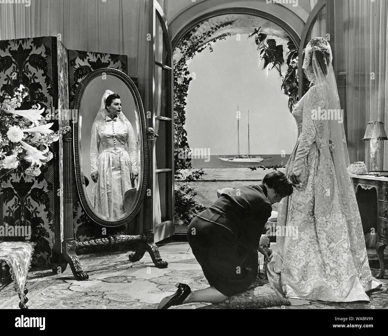 Ava gardner pandora flying dutchman hi-res stock photography and images ...