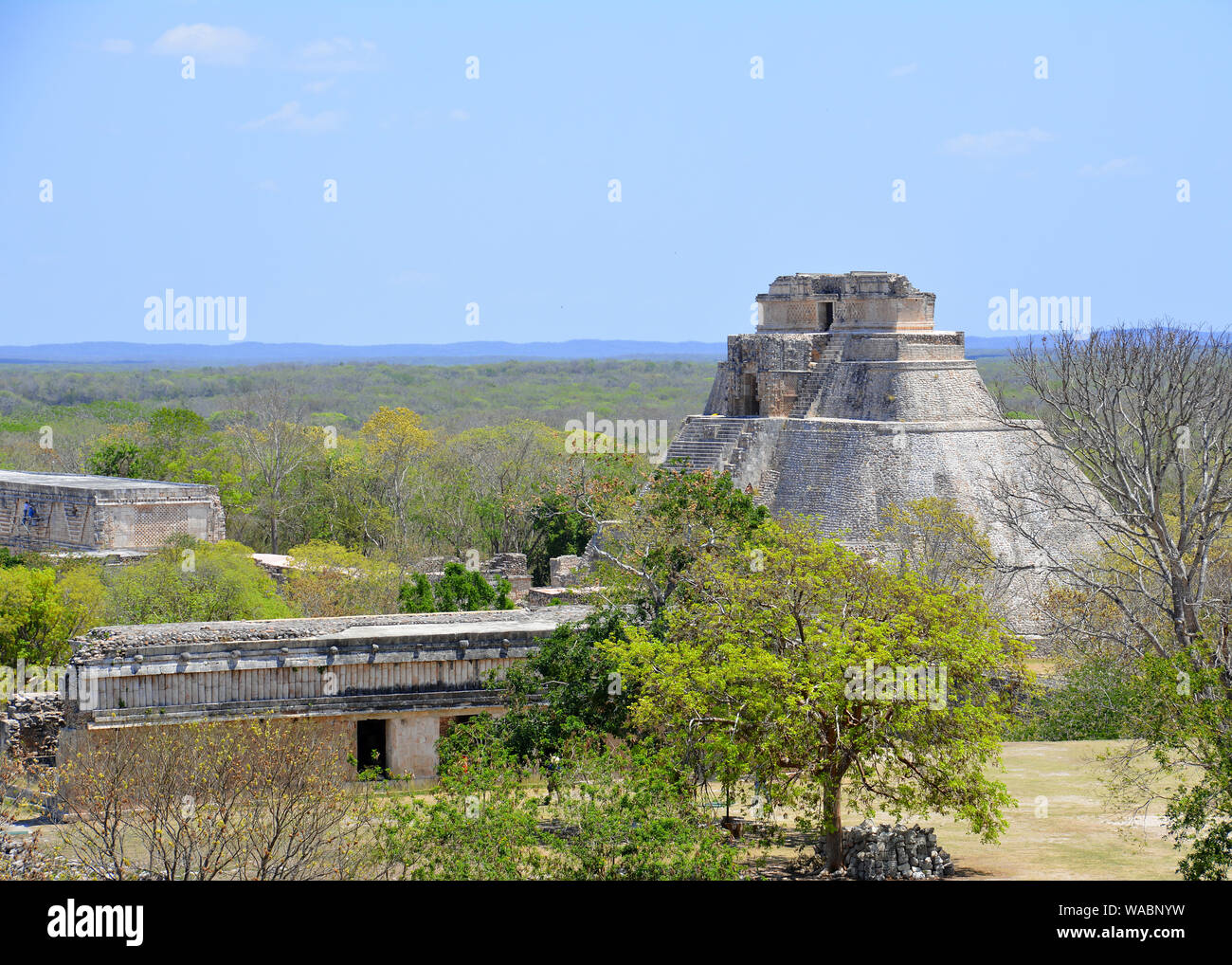 mayan temples mexico Stock Photo - Alamy