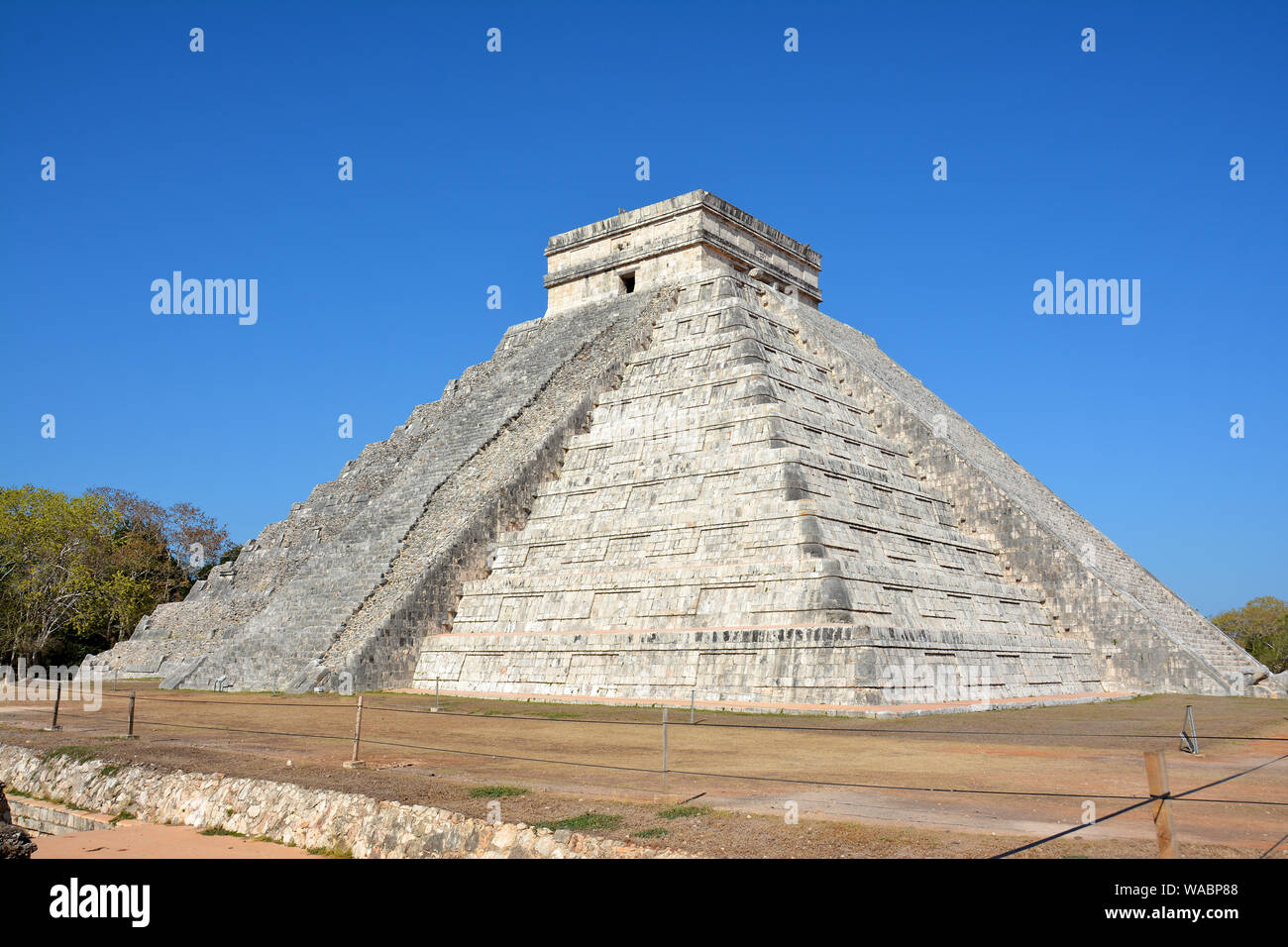 mayan temples mexico Stock Photo - Alamy