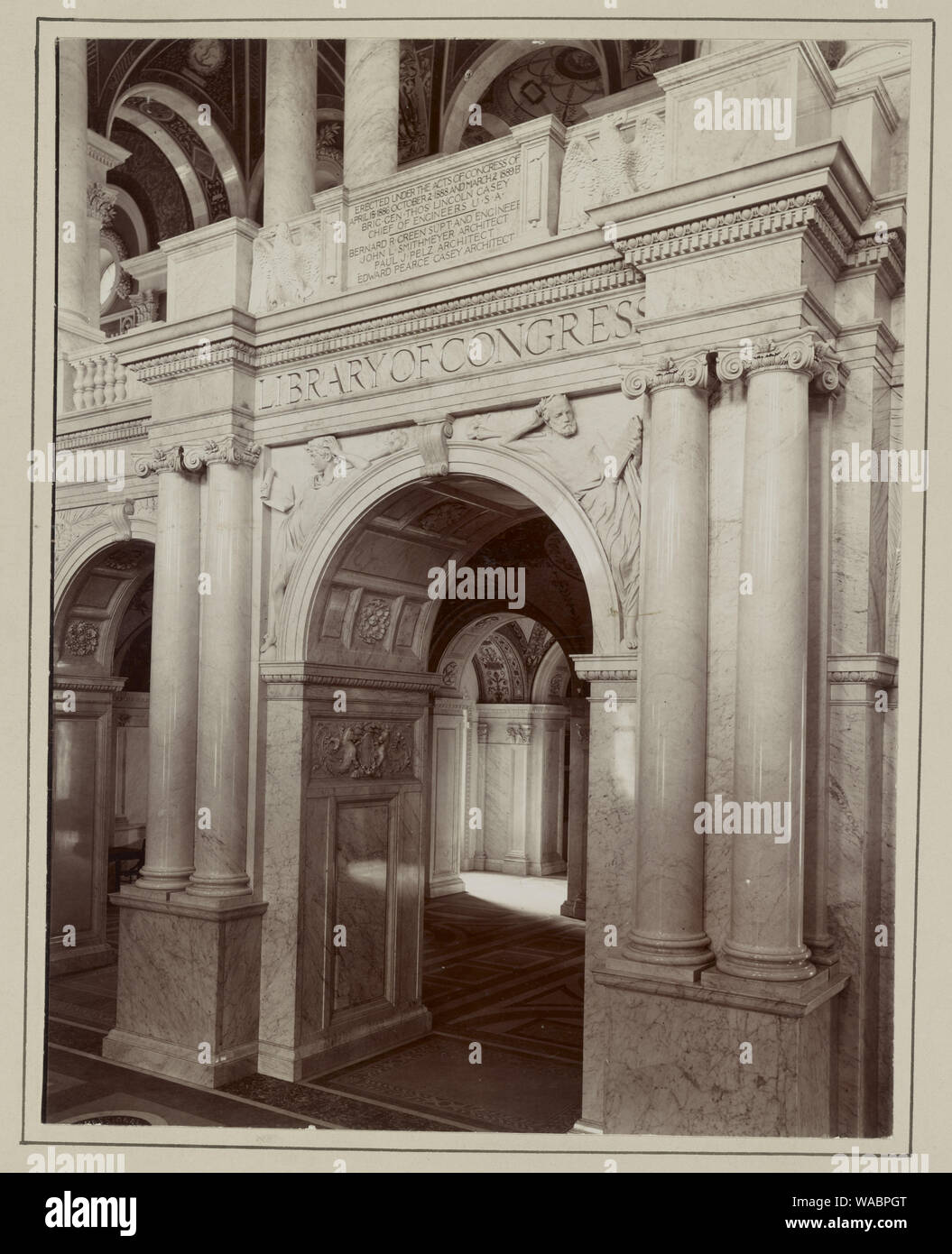 Congressional Library. Commemorative arch in Great Hall Stock Photo - Alamy