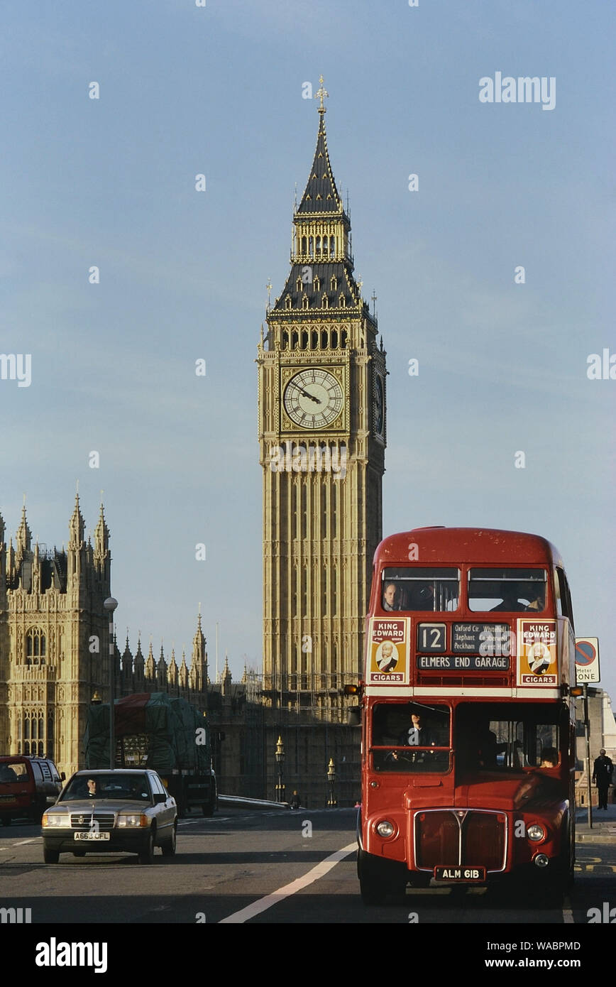 1980s double decker tourist bus hi-res stock photography and images - Alamy