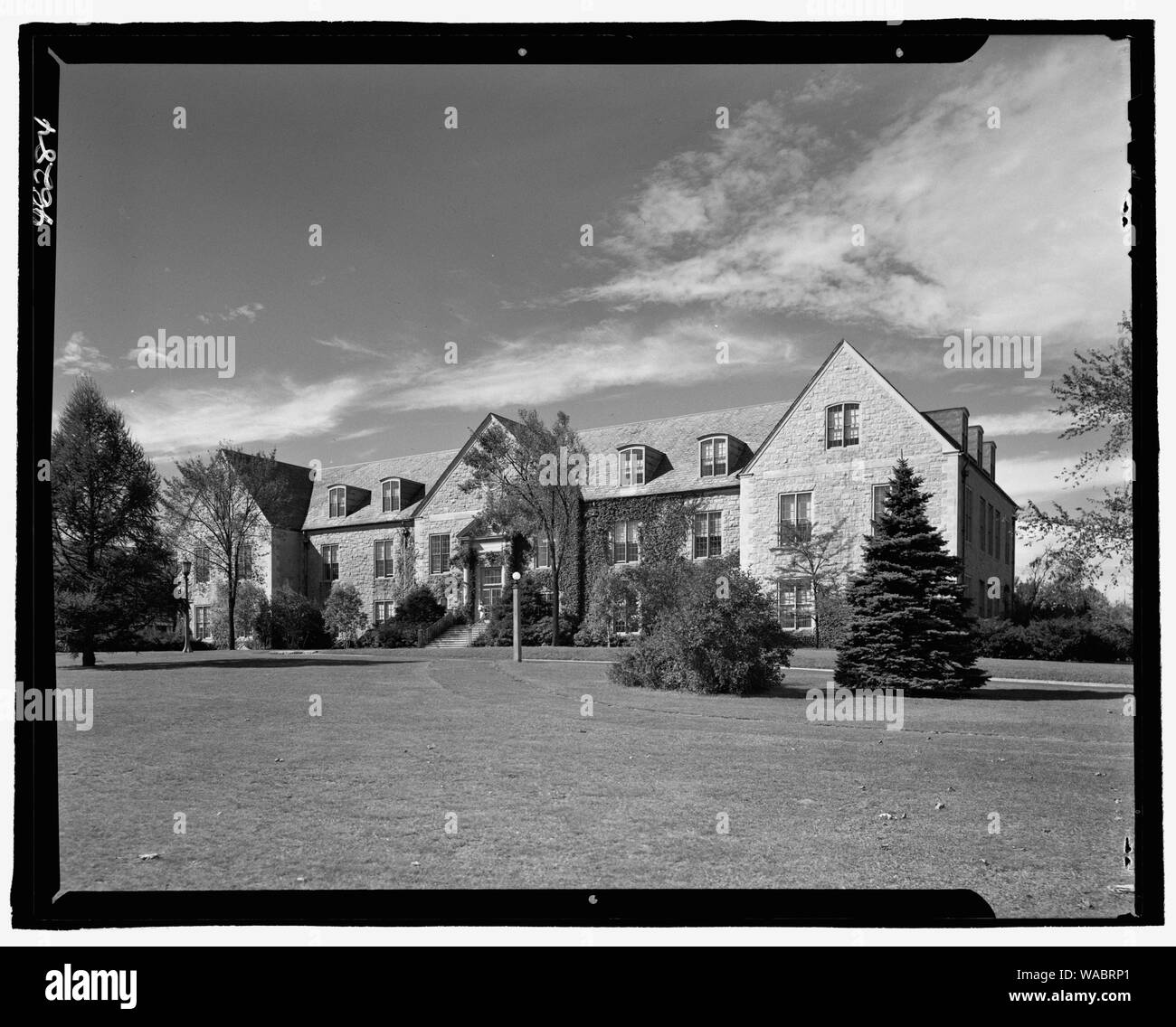 Women college students Cut Out Stock Images & Pictures - Alamy