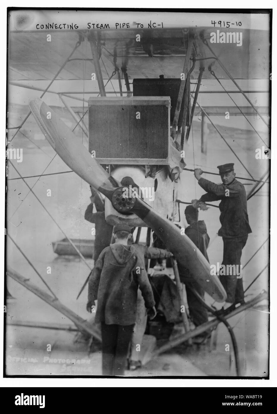 Connecting steam pipe hi-res stock photography and images - Alamy
