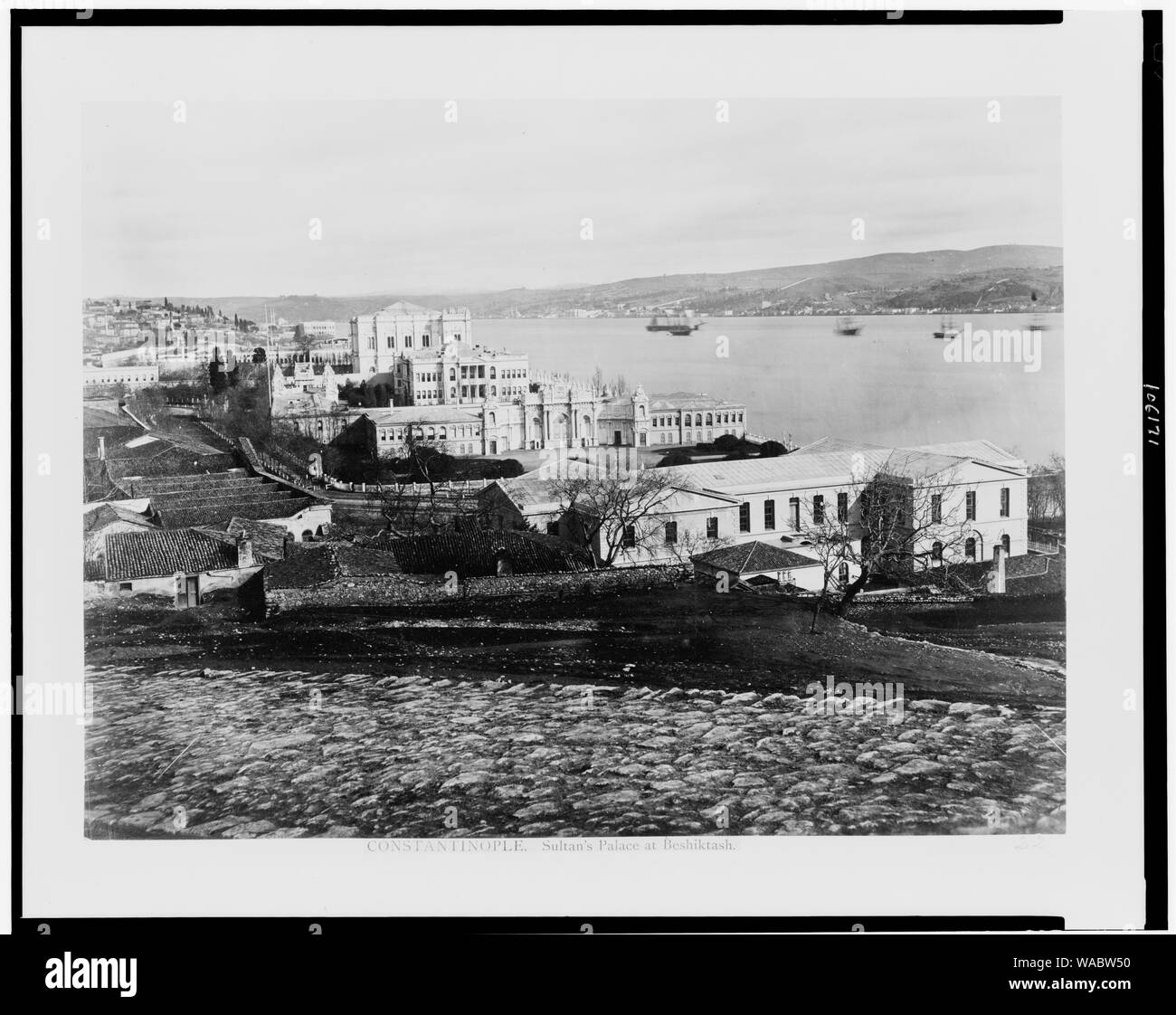 Constantinople. Sultan's palace at Beshiktash Stock Photo - Alamy