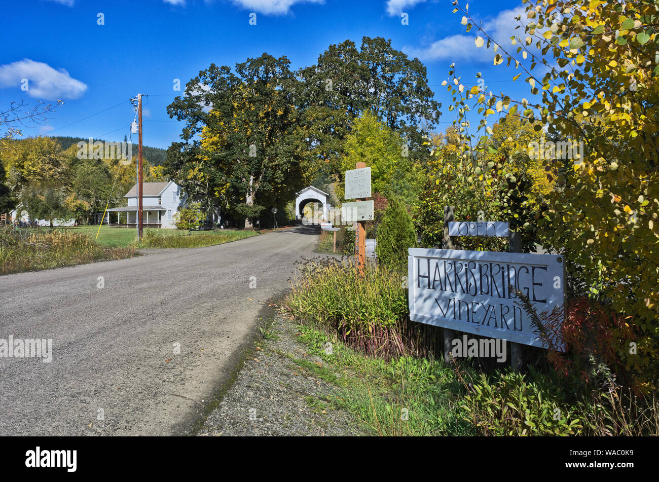 Harris covered bridge hi-res stock photography and images - Alamy