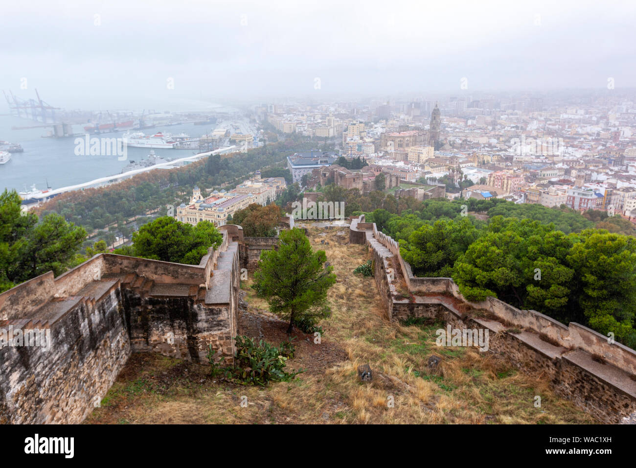 Castillo de gibralfaro hi-res stock photography and images - Alamy