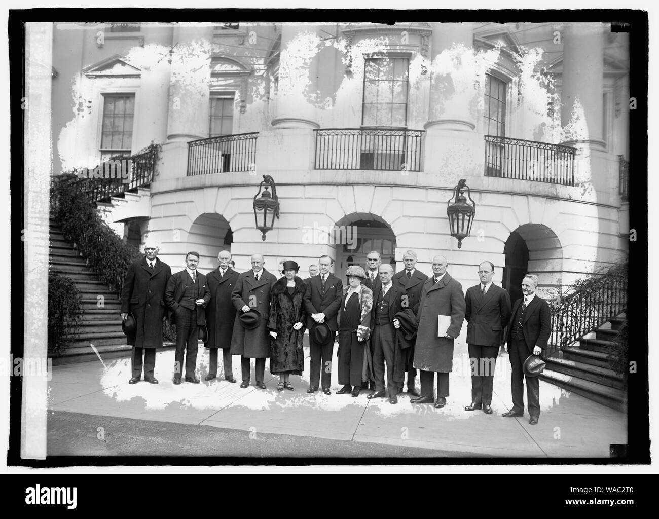Coolidge with Commission on 200th ann. of birth of Geo. Washington, 2 ...