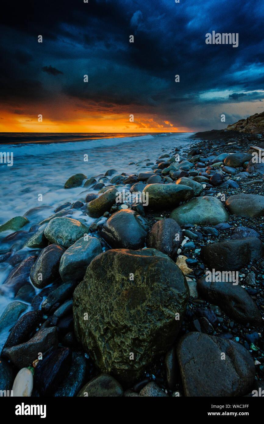 Beautiful sunset and sunrise hi-res stock photography and images - Alamy