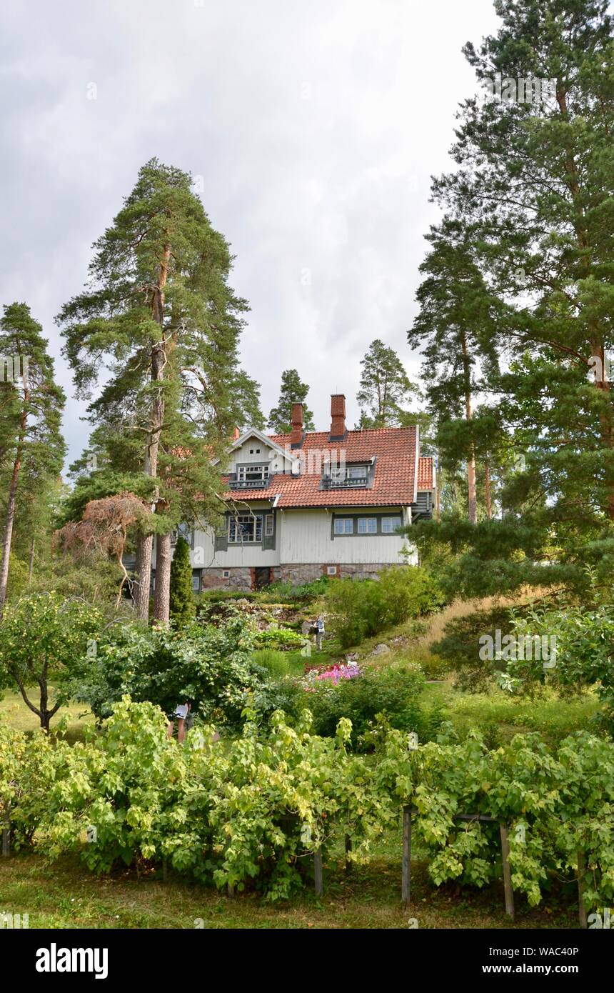 Exterior of 'Ainola', the home of Jean Sibelius, 287322 Ainolankatu FIN ...