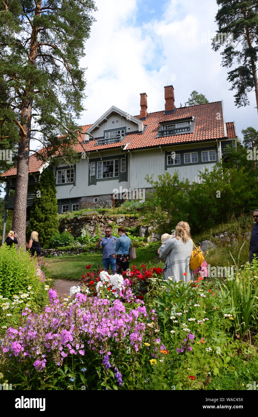 Exterior of 'Ainola', the home of Jean Sibelius, 287322 Ainolankatu FIN ...