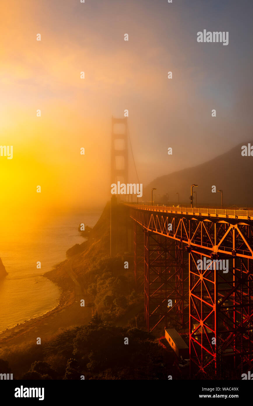 Golden Gate Bridge morning Sun bath Stock Photo - Alamy