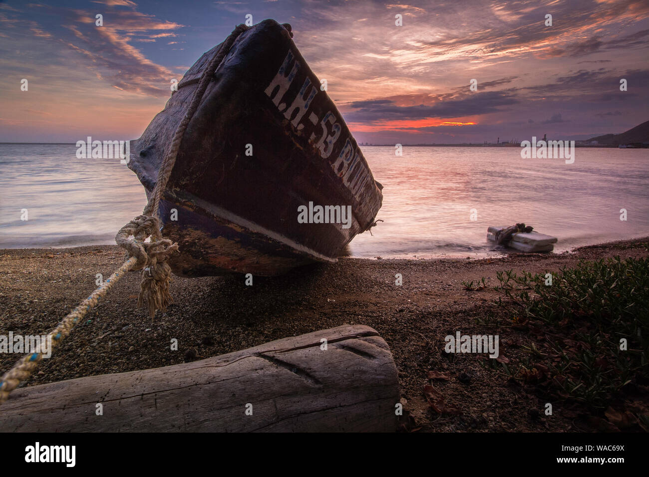 Rowboat sunset summer High Resolution Stock Photography and Images - Alamy