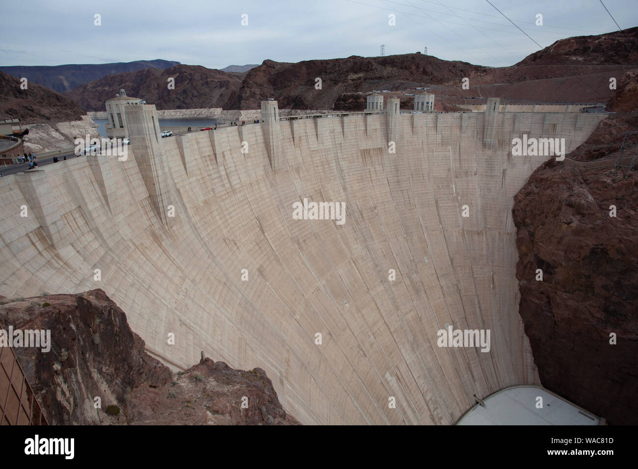 Concrete arch dam hi-res stock photography and images - Alamy