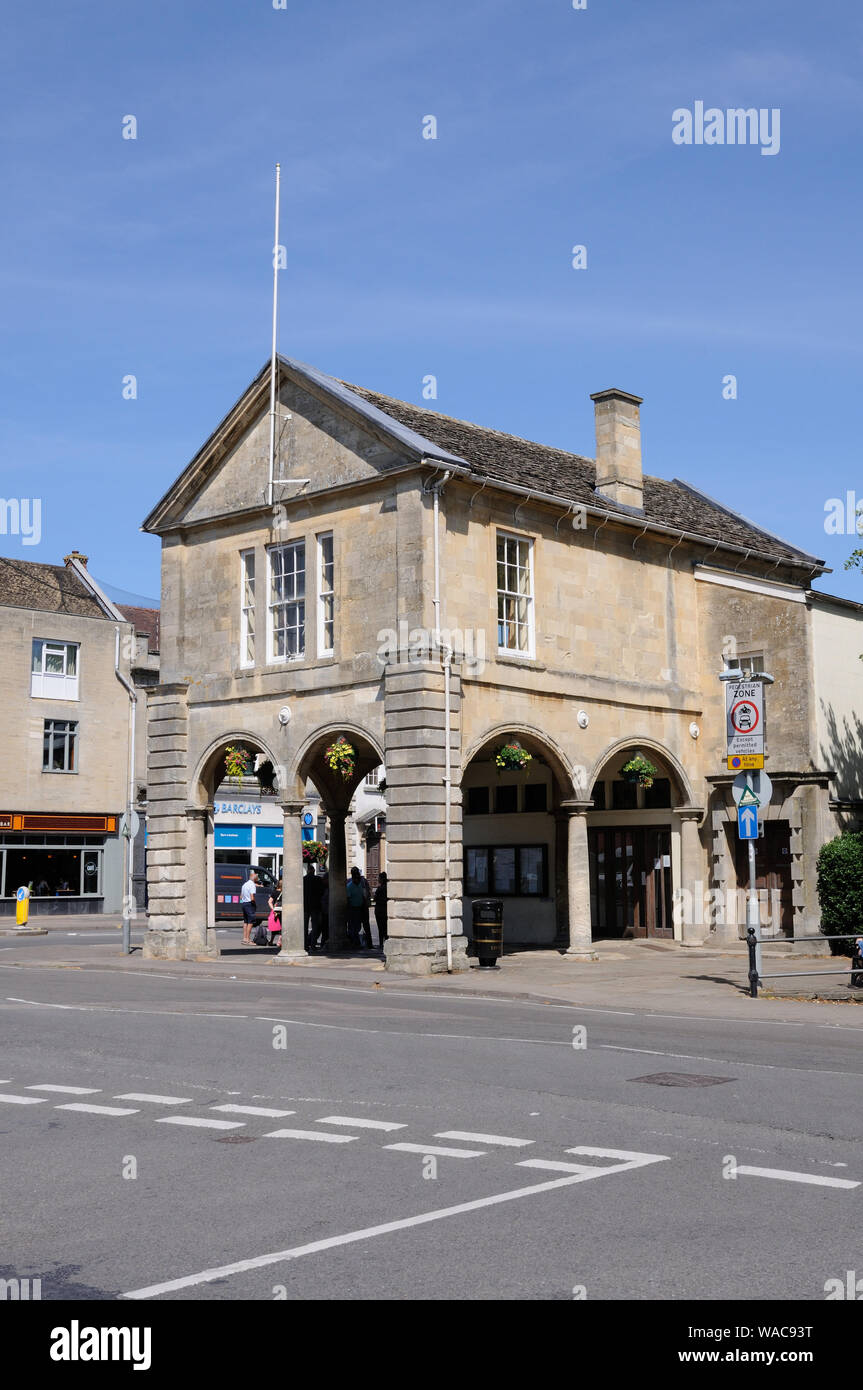 Town Hall, Market Square, Witney, Oxfordshire Stock Photo - Alamy