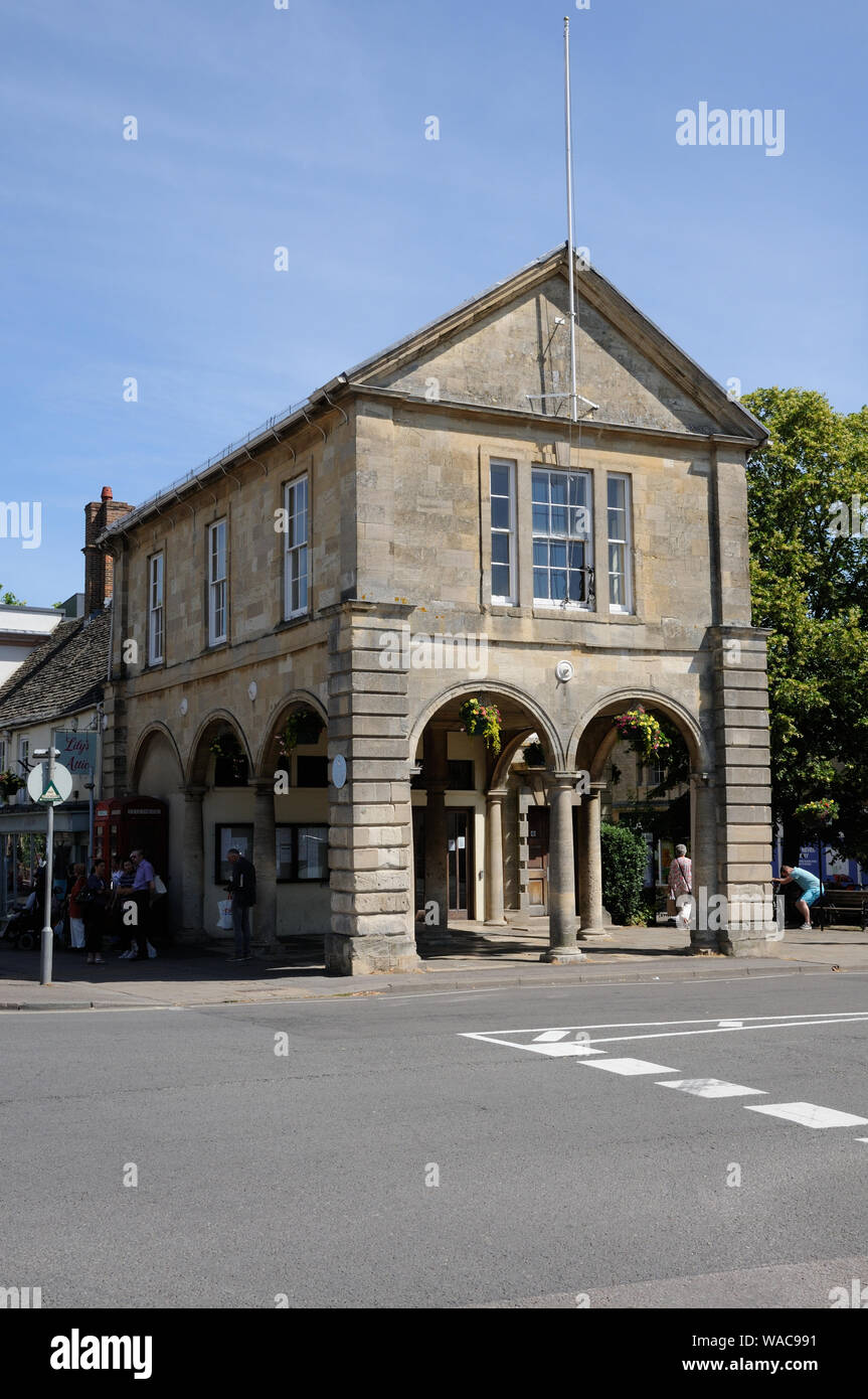 Town Hall, Market Square, Witney, Oxfordshire Stock Photo - Alamy
