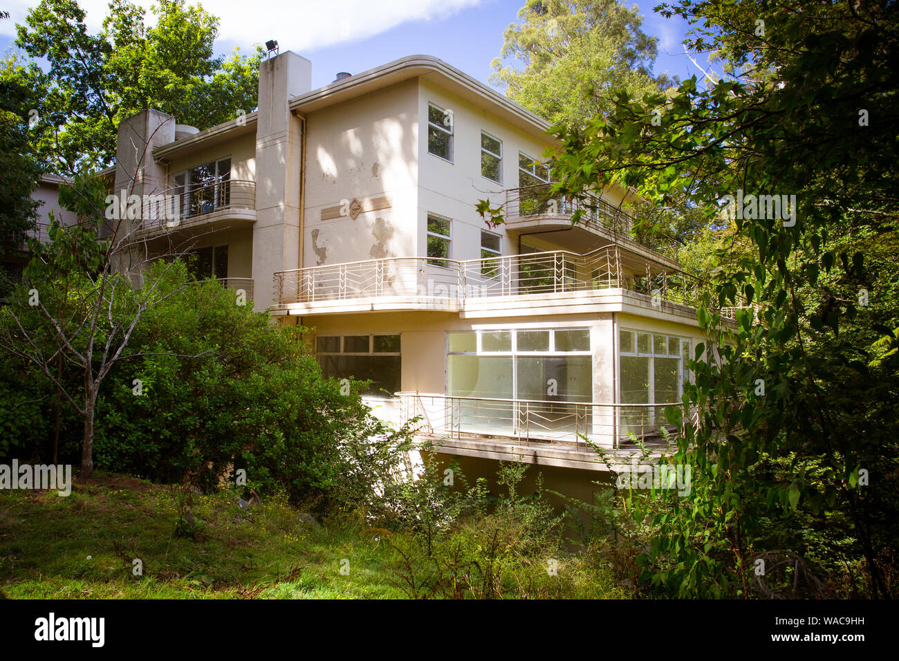 Victoria burnham hi-res stock photography and images - Alamy