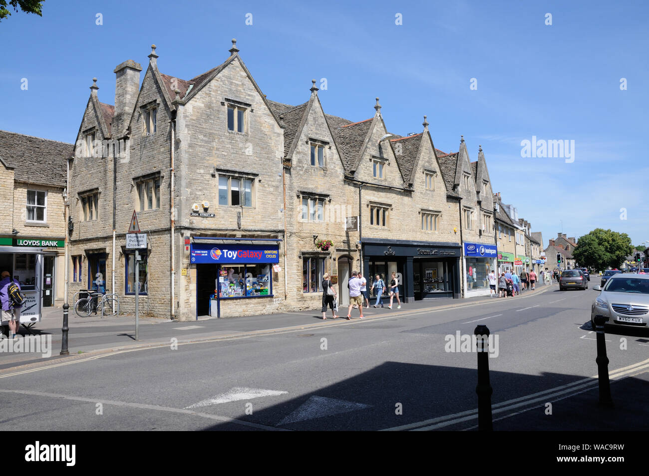 View High Street, Witney, Oxfordshire Stock Photo - Alamy