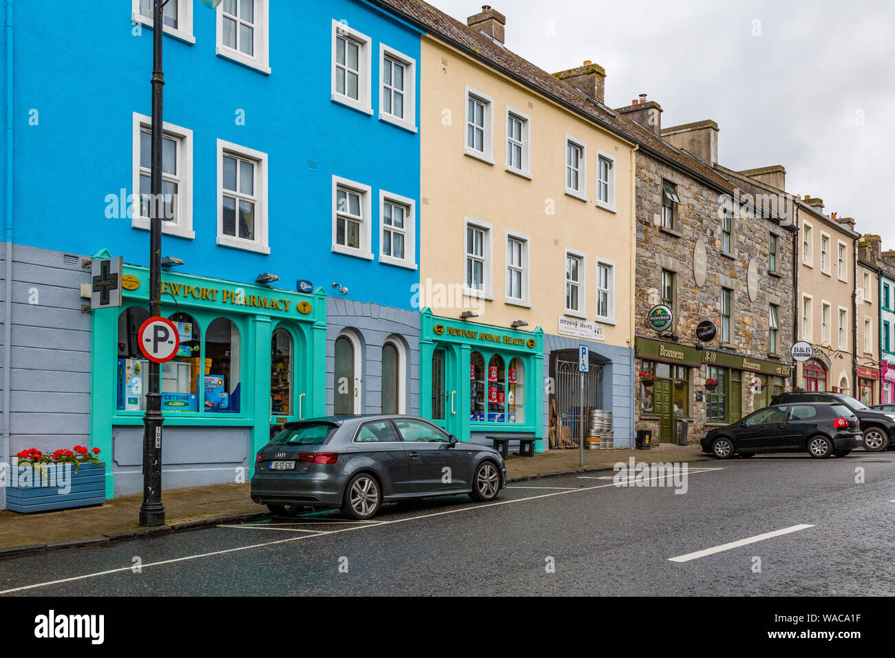 Irish village scene hi-res stock photography and images - Alamy